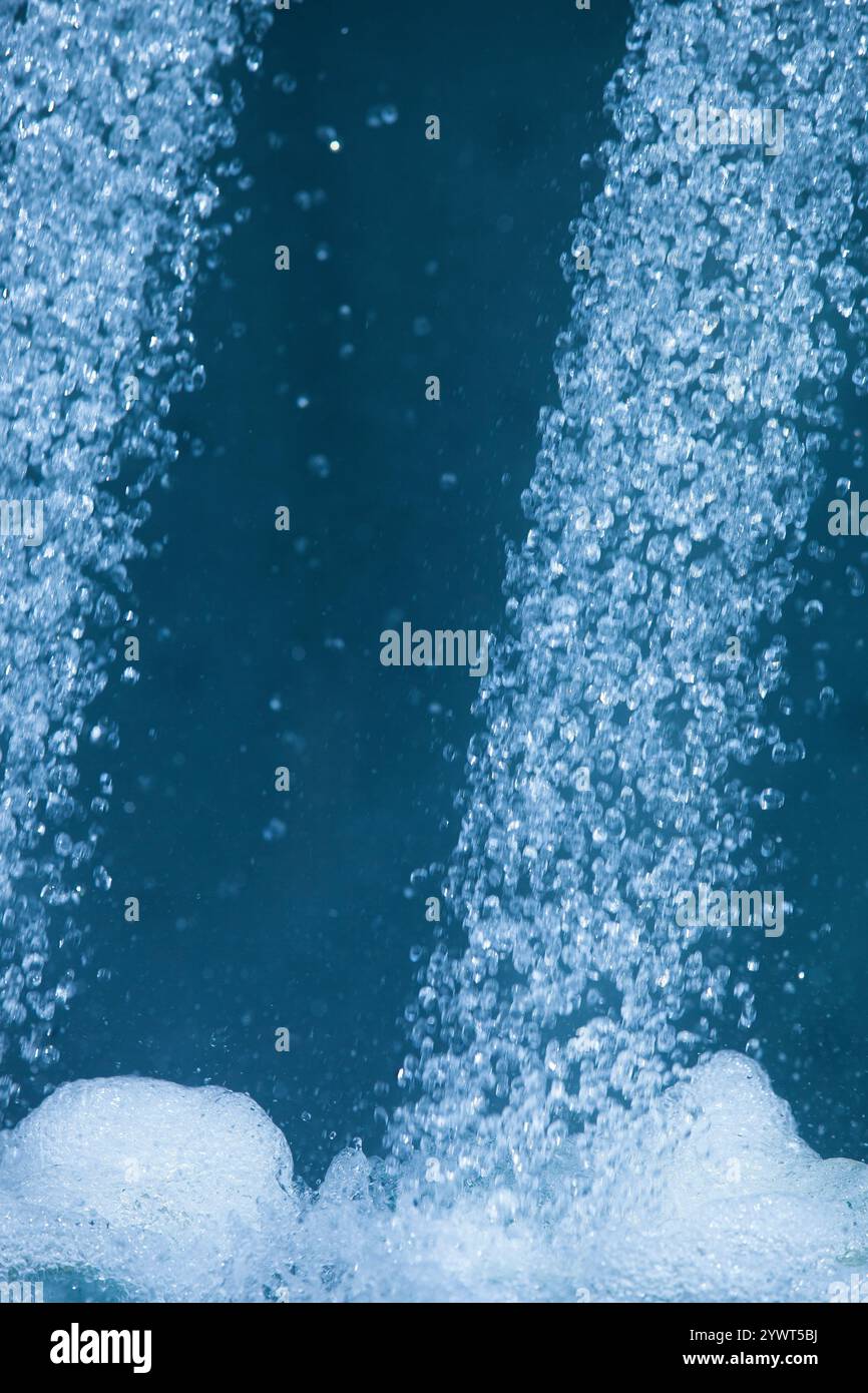 Overflowing water hi-res stock photography and images - Alamy