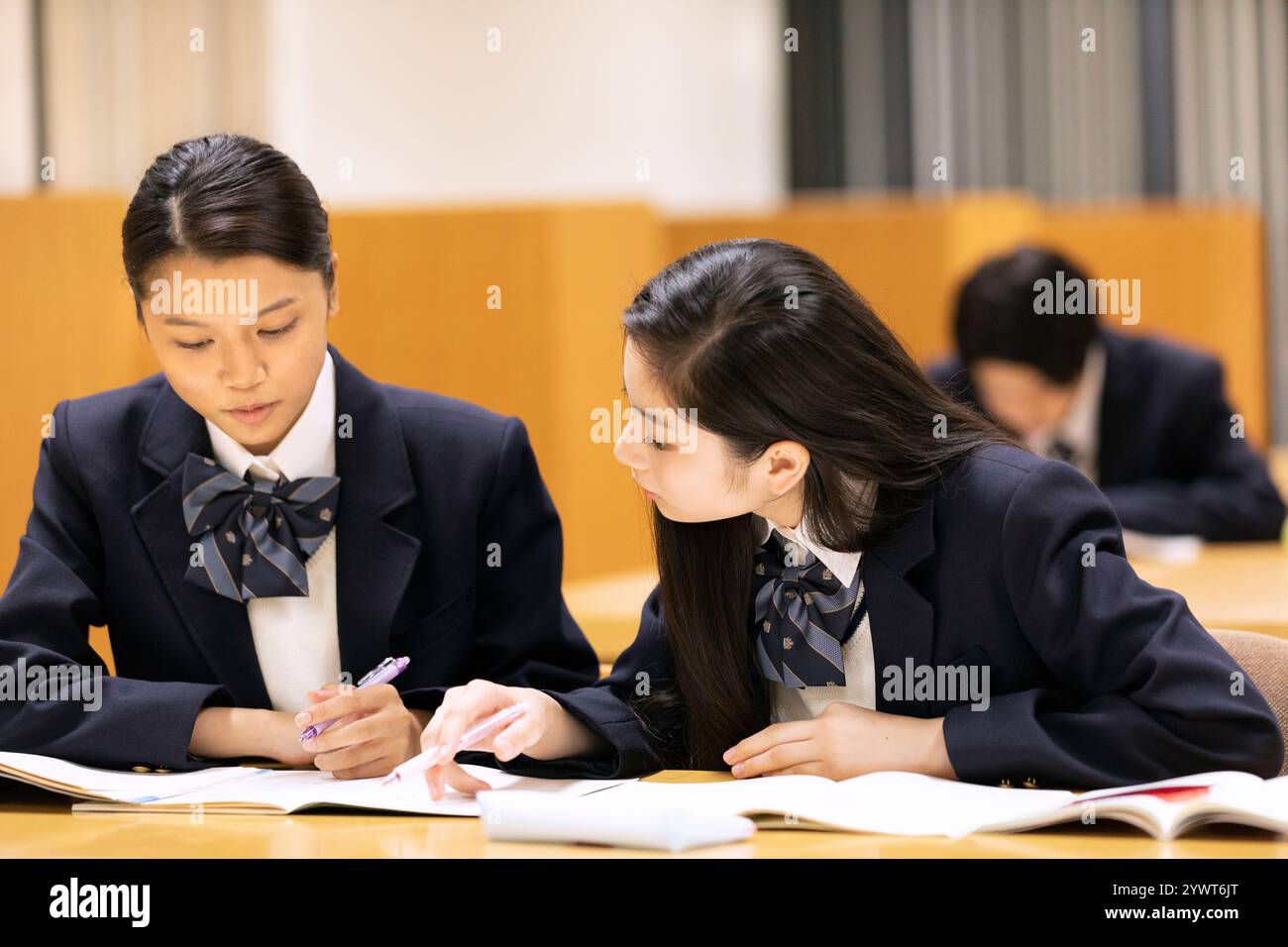 High school students studying with friends Stock Photo - Alamy