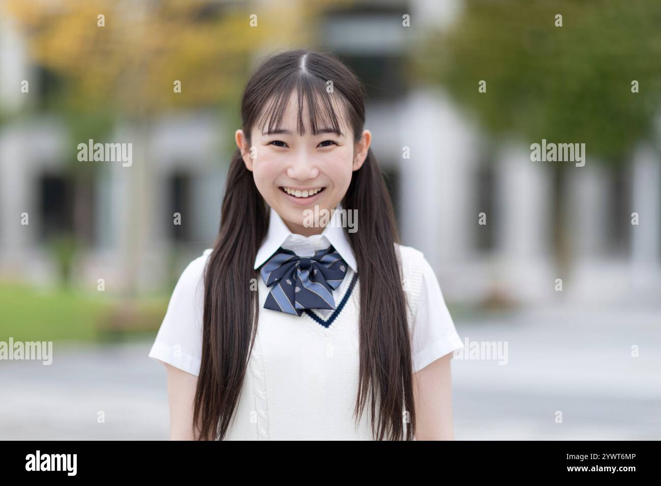 Portrait of smiling high school girl Stock Photo - Alamy