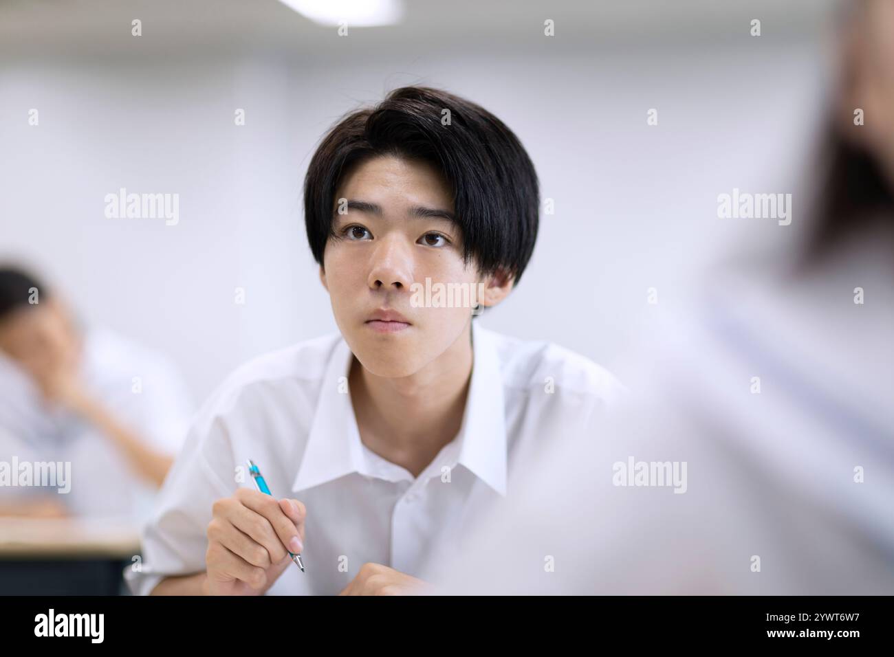 High school classroom uniform hi-res stock photography and images - Alamy