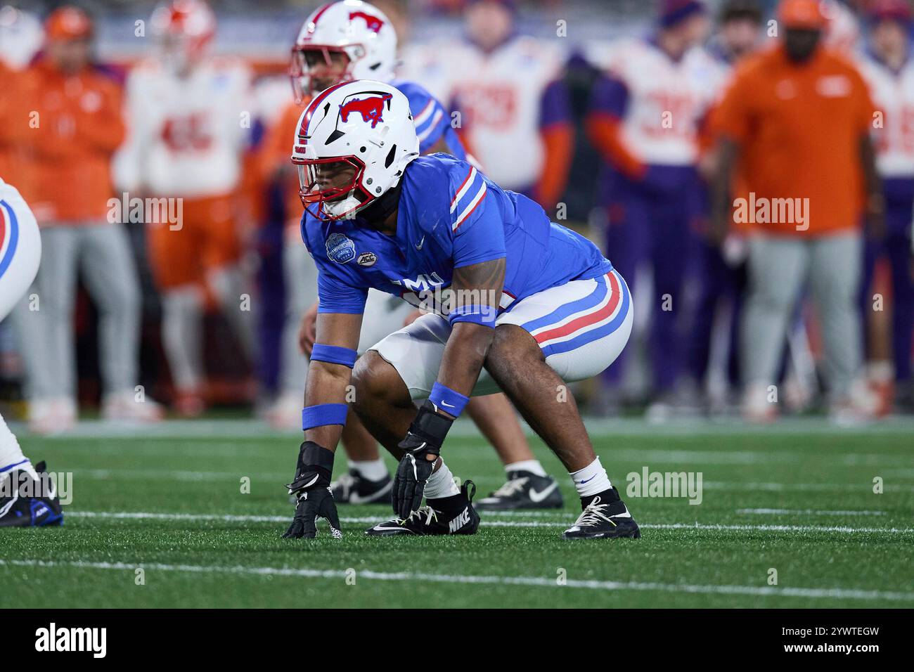 Southern Methodist Mustangs defensive end Cameron Robertson (15) lines ...
