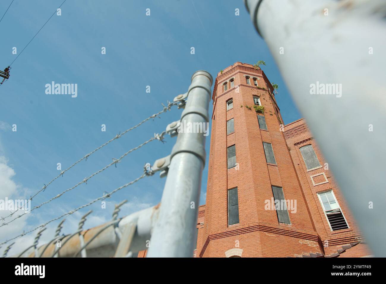 Editorial Use Only December 10, 2024 Tampa, FL, USA. Old closed brick ...