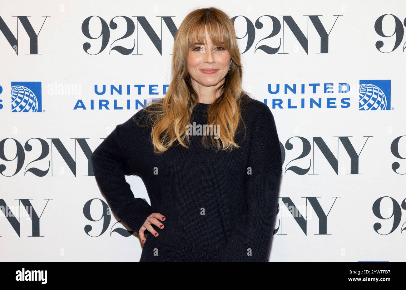 Linda Cardellini poses backstage before discussing the Netflix series ...