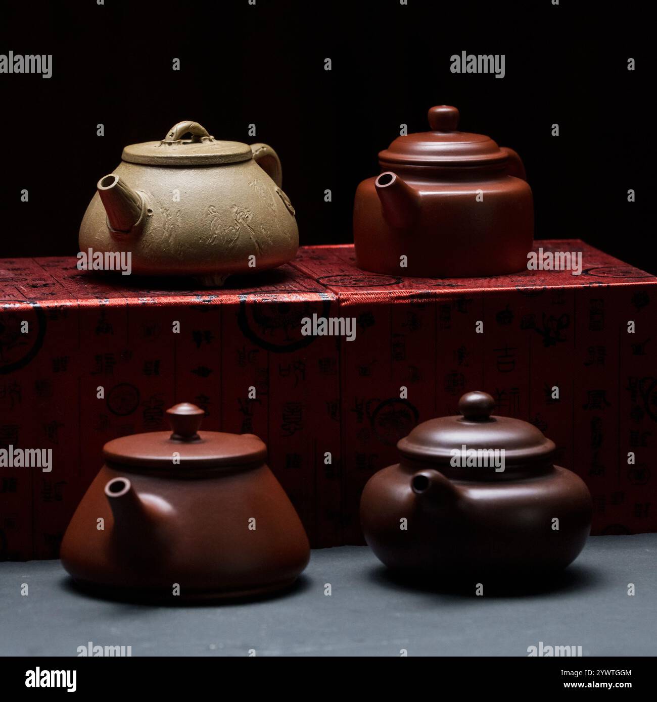 An Elegant Collection of Traditional Teapots Featuring Beautiful and ...