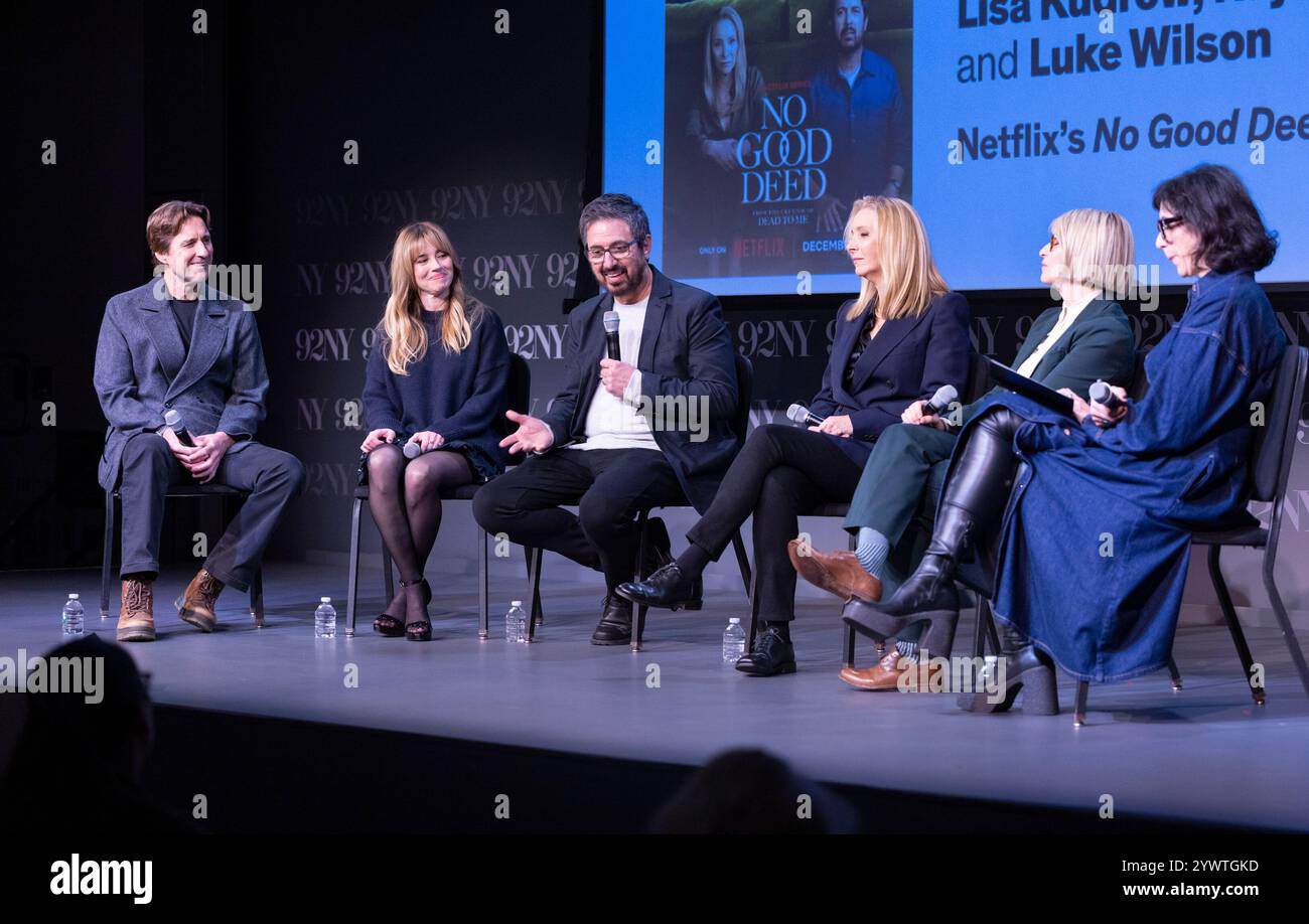 Luke Wilson, from left, Linda Cardellini, and Ray Romano, Lisa Kudrow ...