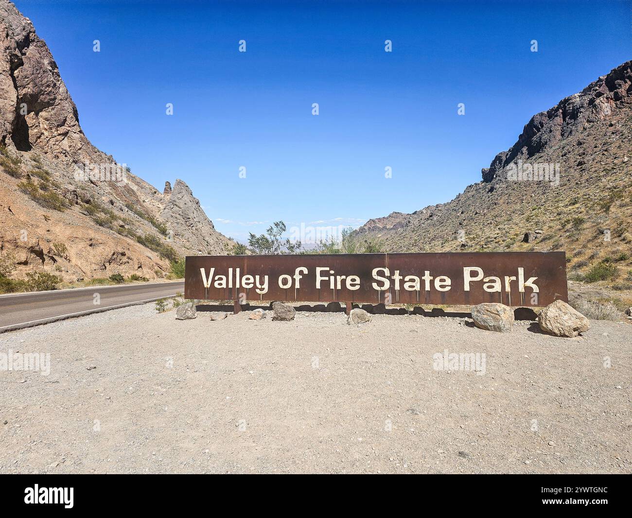 Entrance Sign to Valley of Fire State Park in Nevada Stock Photo - Alamy