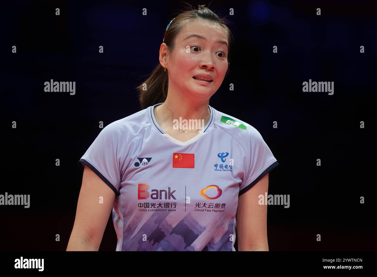 Chinese badminton players Jiang Zhenbang, Wei Yaxin defeat Chinese badminton players Zheng Siwei ...
