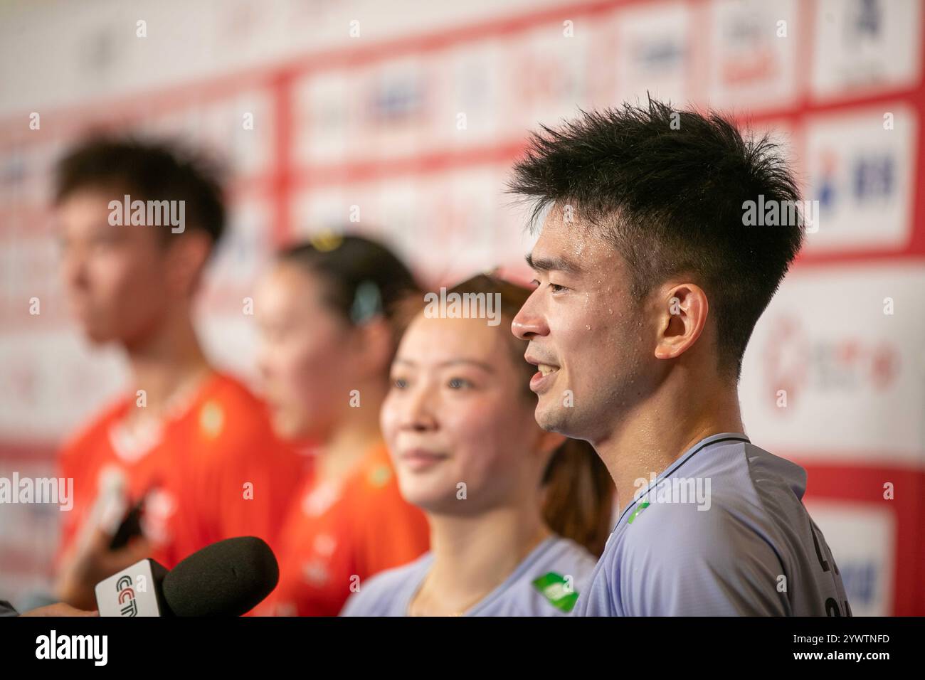 Chinese badminton players Jiang Zhenbang, Wei Yaxin defeat Chinese ...