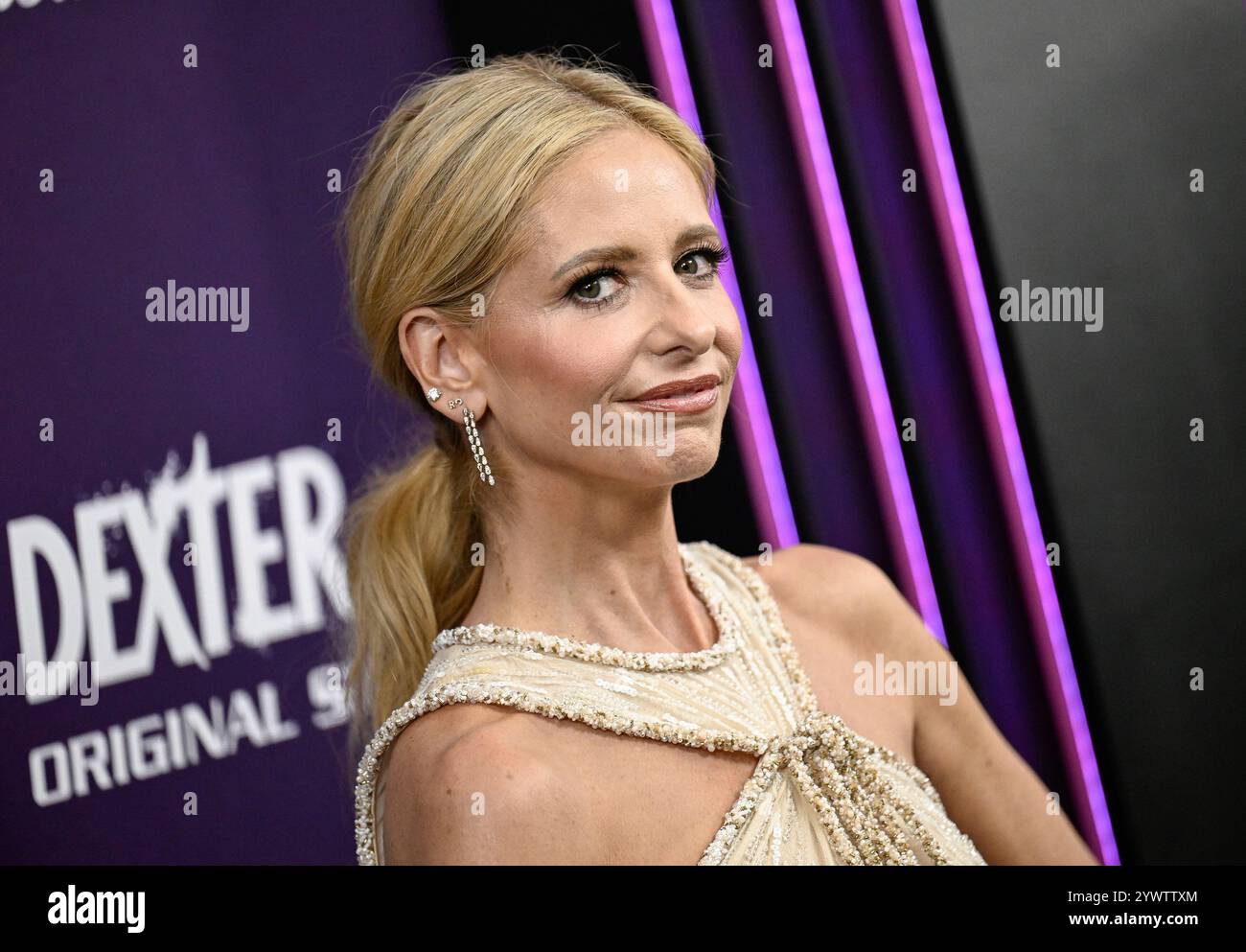 Sarah Michelle Gellar attends the premiere of the Showtime drama series ...