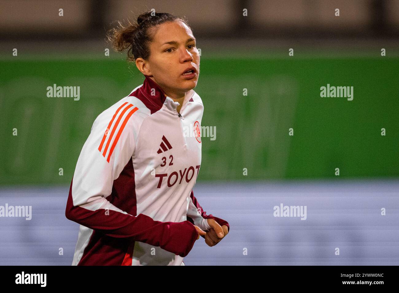 Wolfsburg, Germany. 11th, December 2024. Elena Linari (32) of Roma is ...