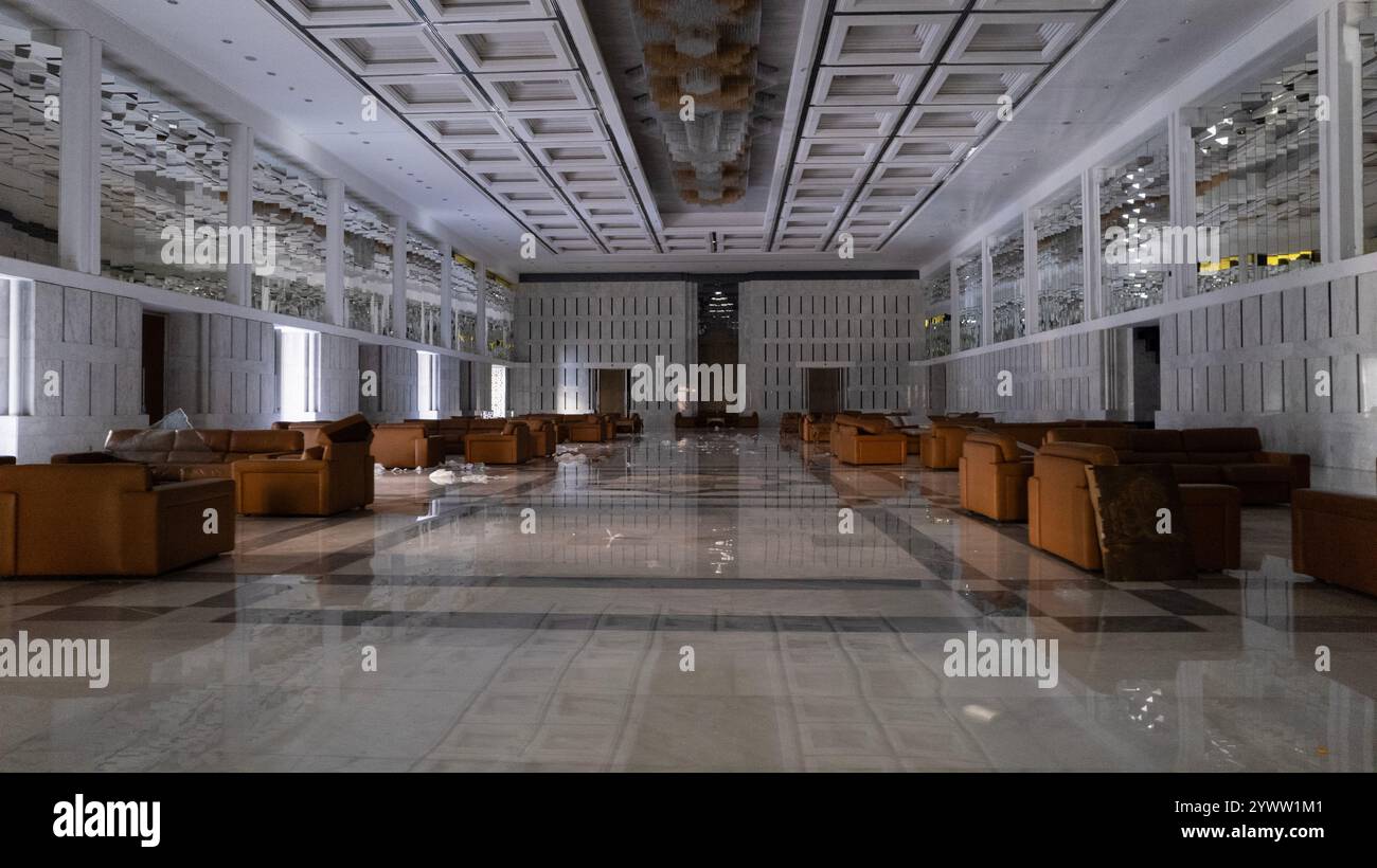 The Syrian opposition inside the Presidential Palace after the fall of ...