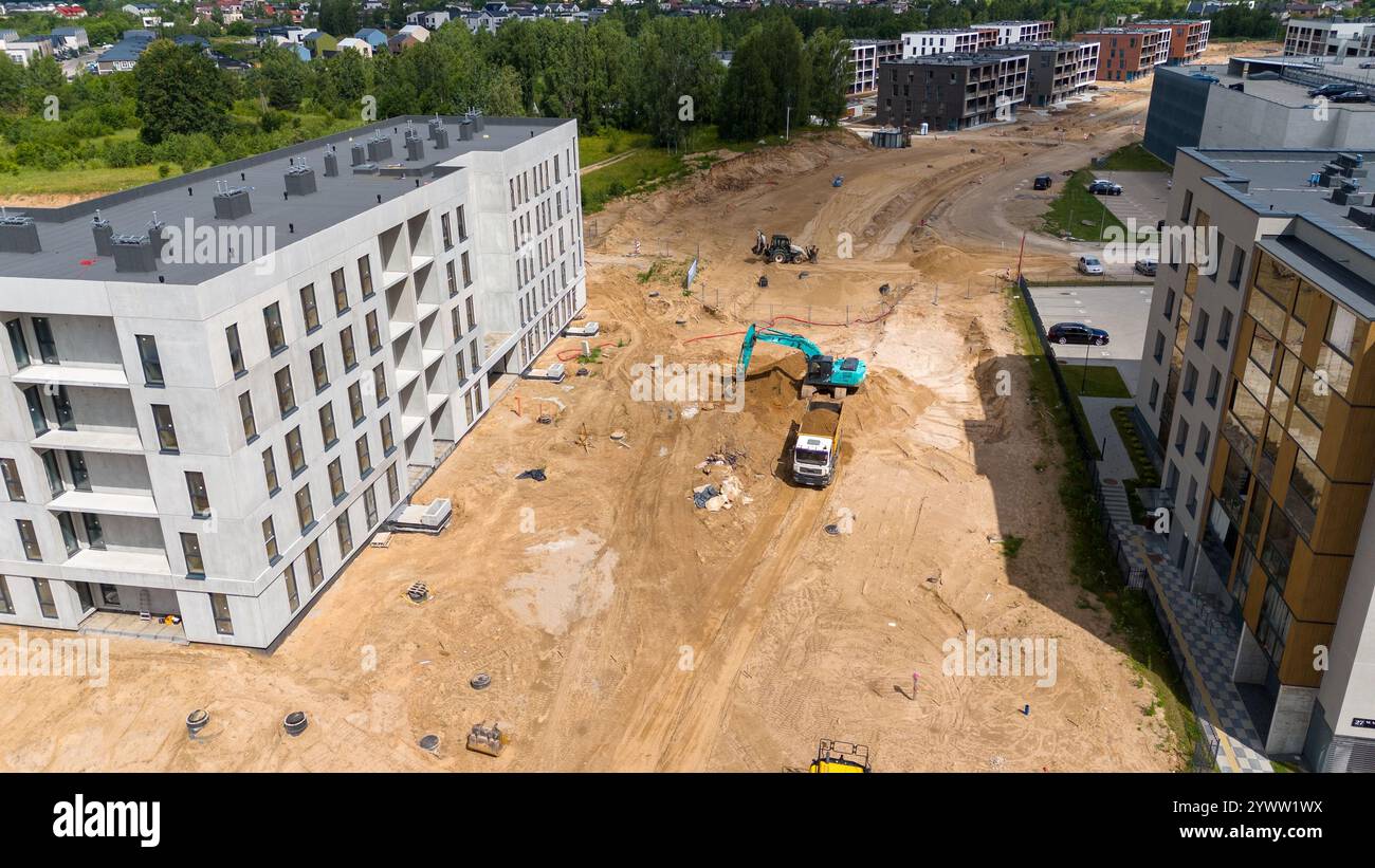 Aerial view of a construction site with buildings and machinery Stock ...
