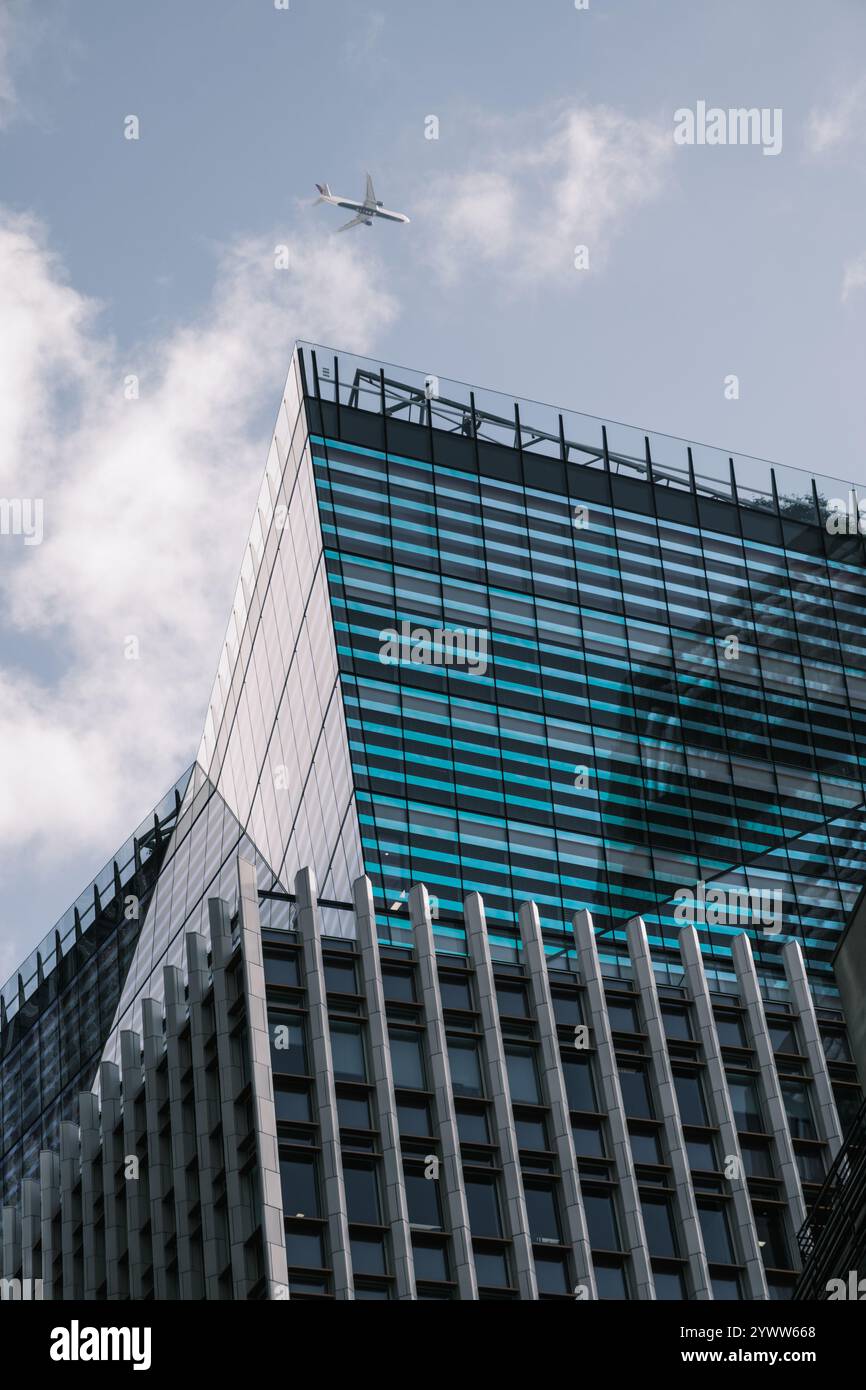 One Fen Court Building, commercial skyscraper on Fenchurch Street, City ...