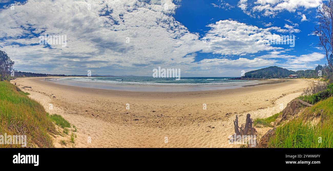Golden Coast beach panorama with expansive sandy shore and ocean waves ...