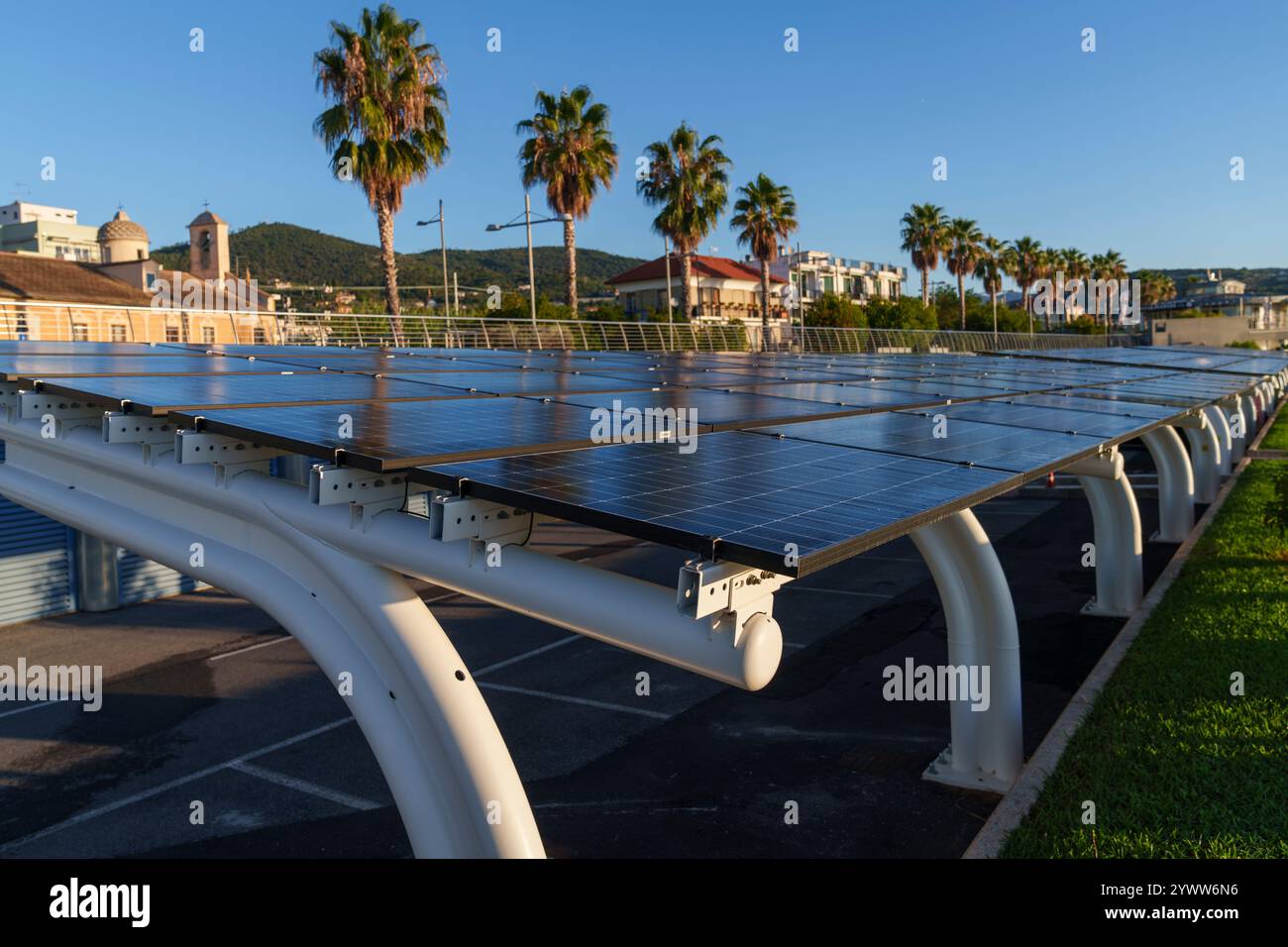 A municipal car park, ingeniously and ecologically roofed with solar ...
