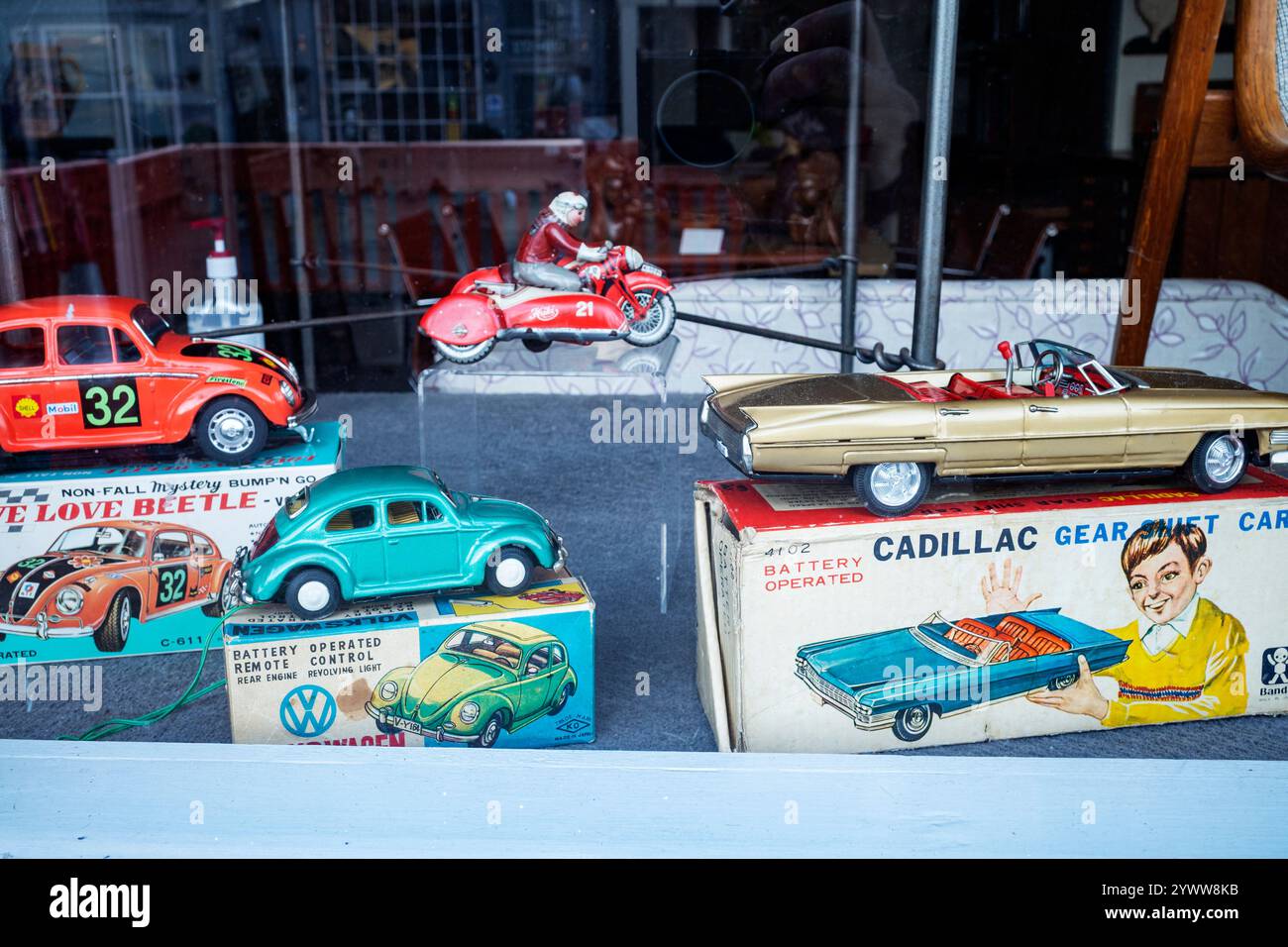 1950s toys shop hi-res stock photography and images - Alamy