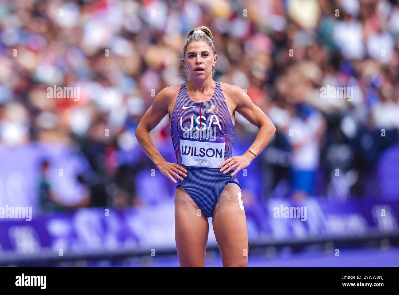 Allie Wilson participating in the 800 meters at the Paris 2024 Olympic ...