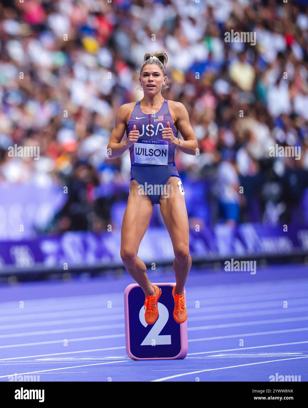 Allie Wilson participating in the 800 meters at the Paris 2024 Olympic ...