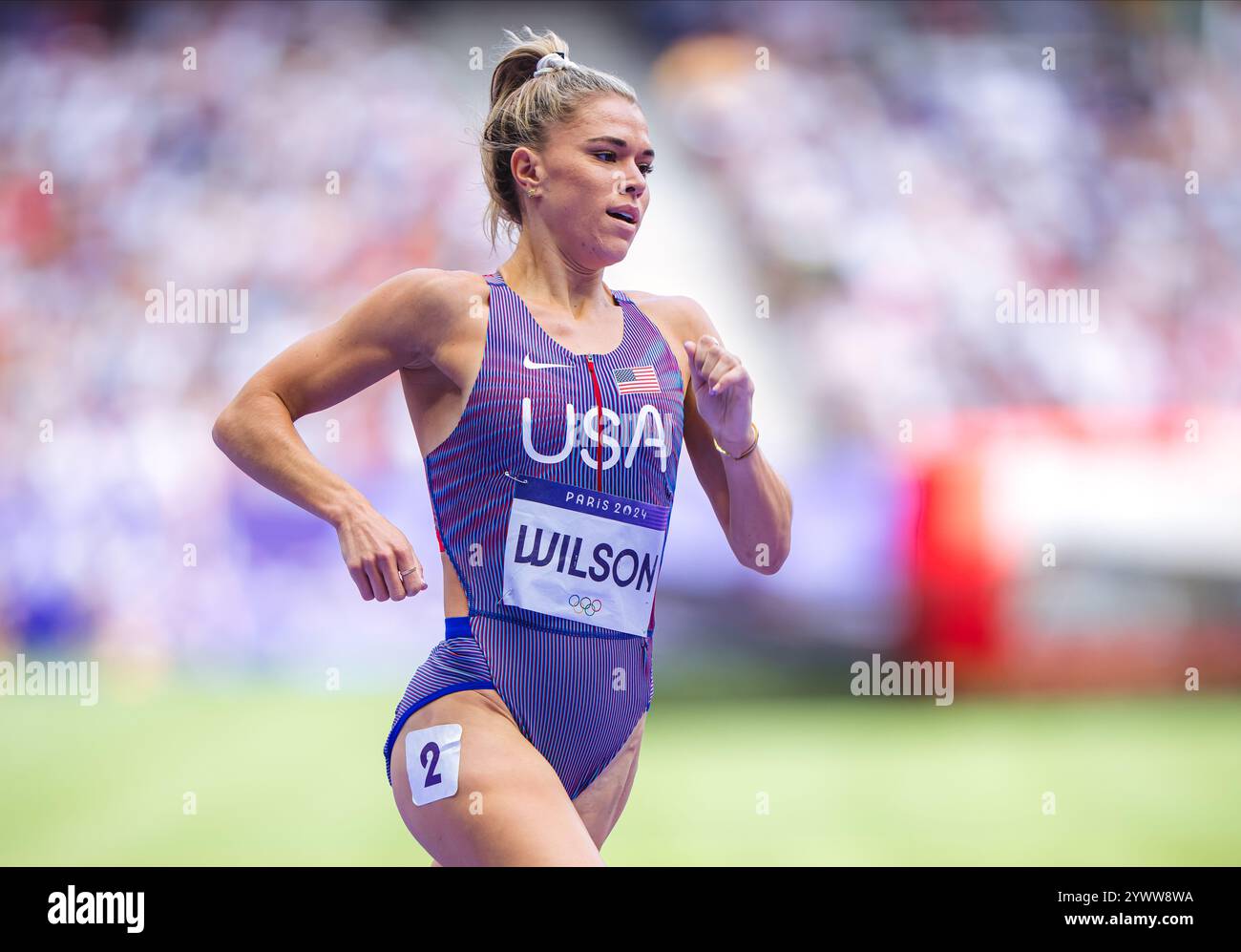 Allie Wilson participating in the 800 meters at the Paris 2024 Olympic ...