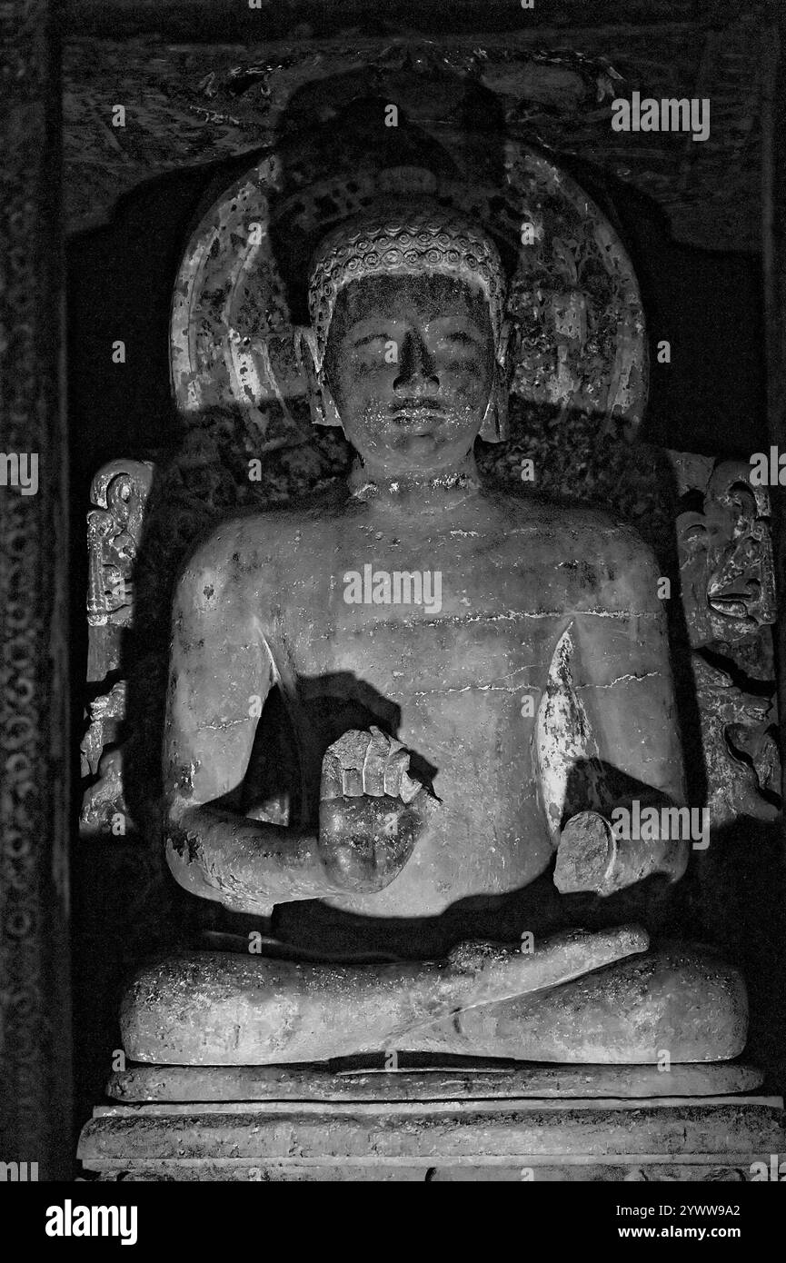 Buddha in a preaching pose at Ajanta Cave Stock Photo - Alamy