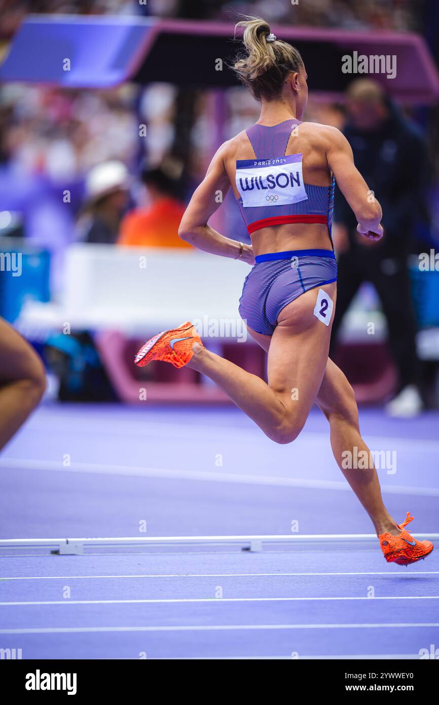 Allie Wilson participating in the 800 meters at the Paris 2024 Olympic ...