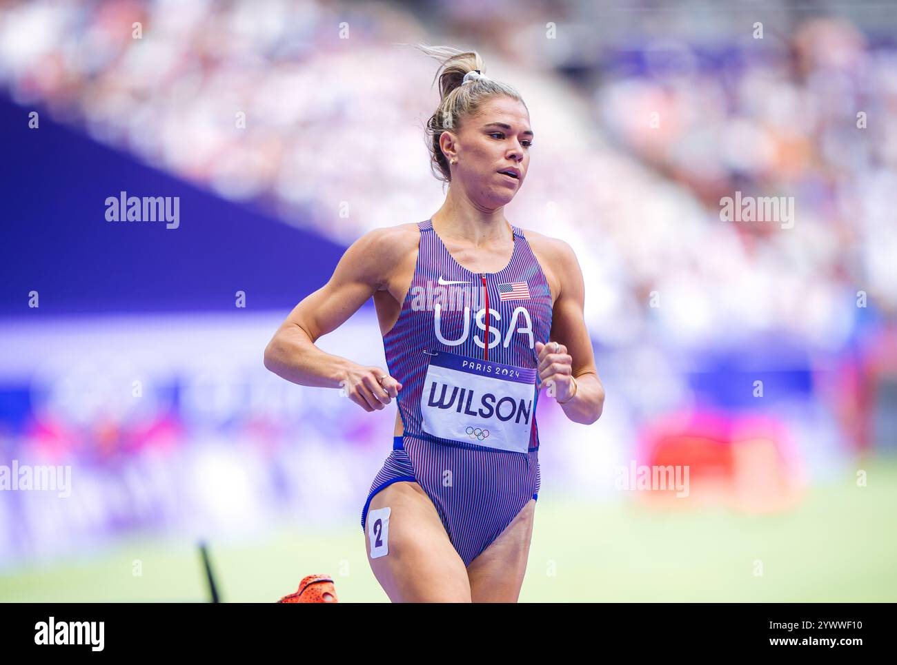 Allie Wilson participating in the 800 meters at the Paris 2024 Olympic ...