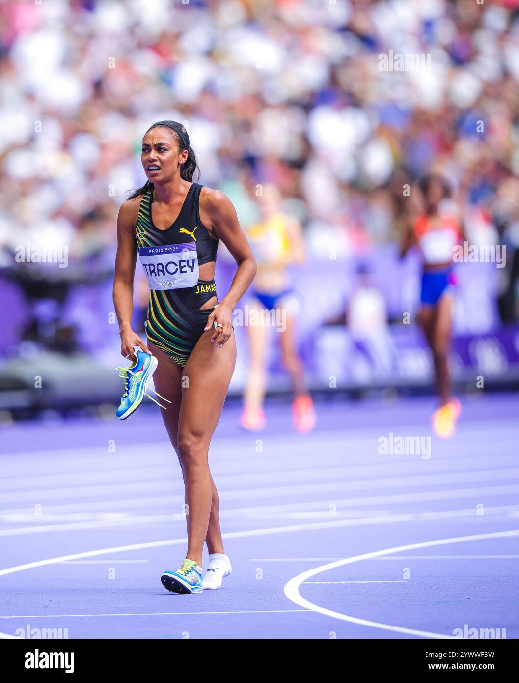 Adelle Tracey participating in the 800 meters at the Paris 2024 Olympic ...
