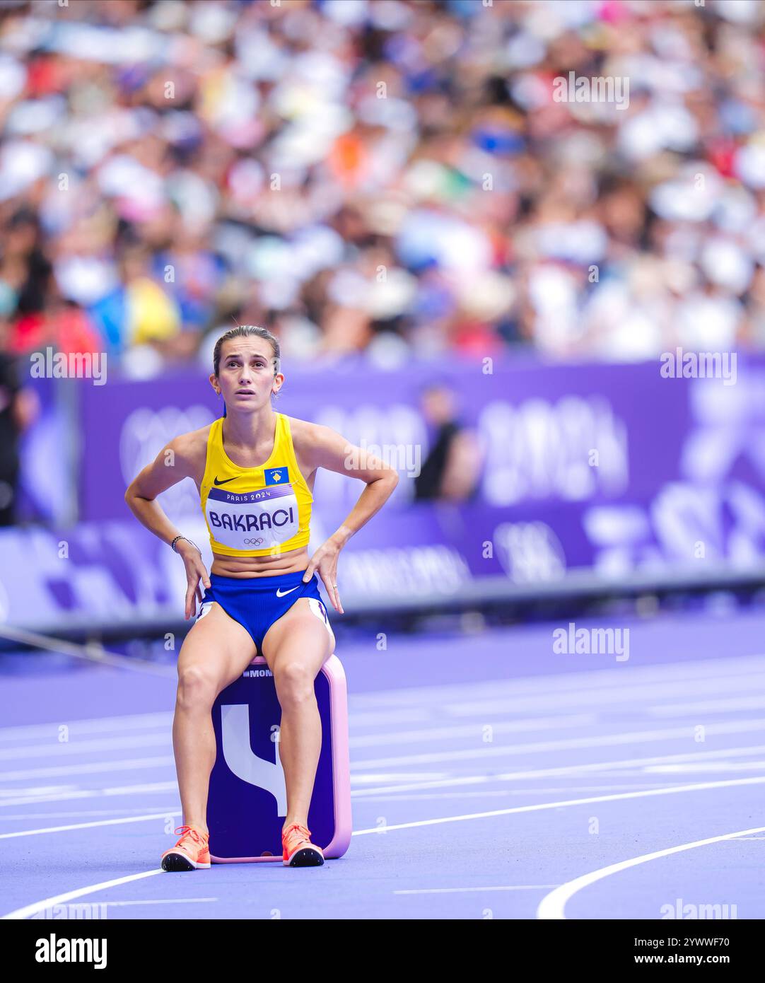 Gresa Bakraçi participating in the 800 meters at the Paris 2024 Olympic ...