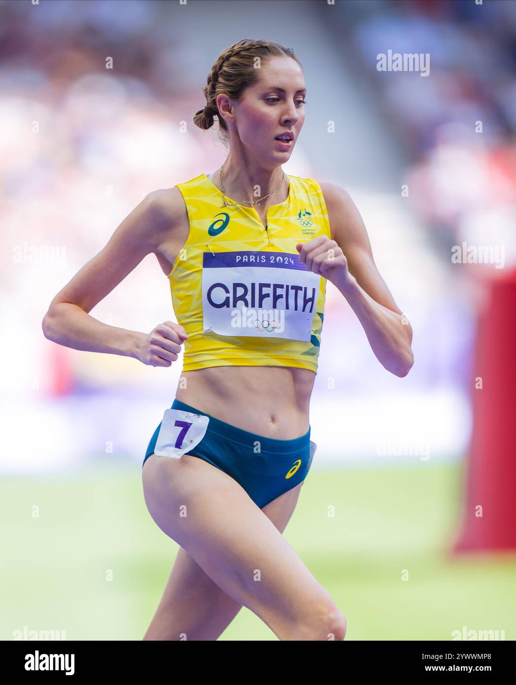 Georgia Griffith participating in the 1500 meters at the Paris 2024 ...