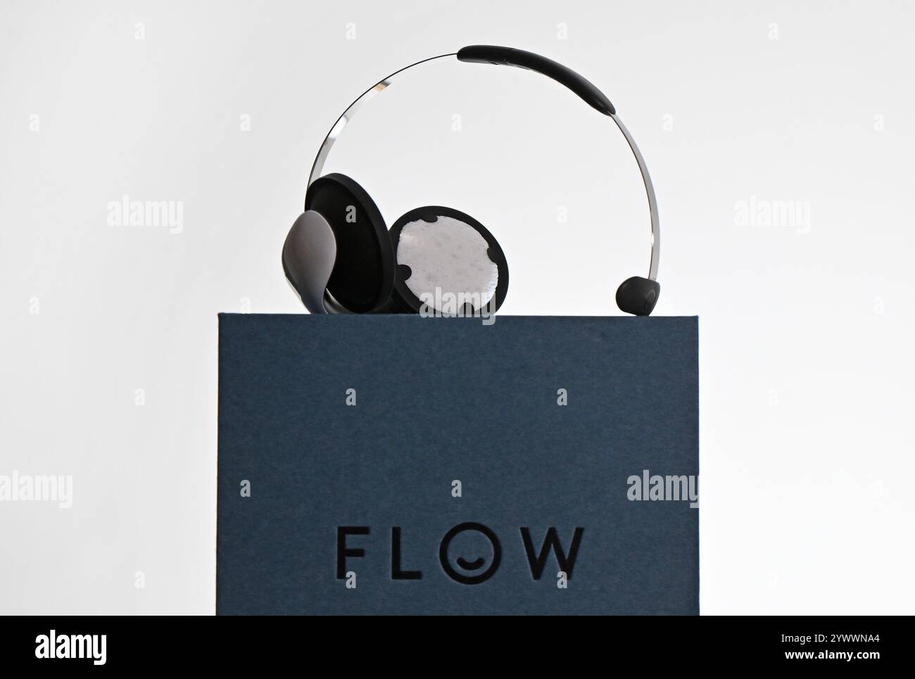 Brain stimulation tdcs hi-res stock photography and images - Alamy
