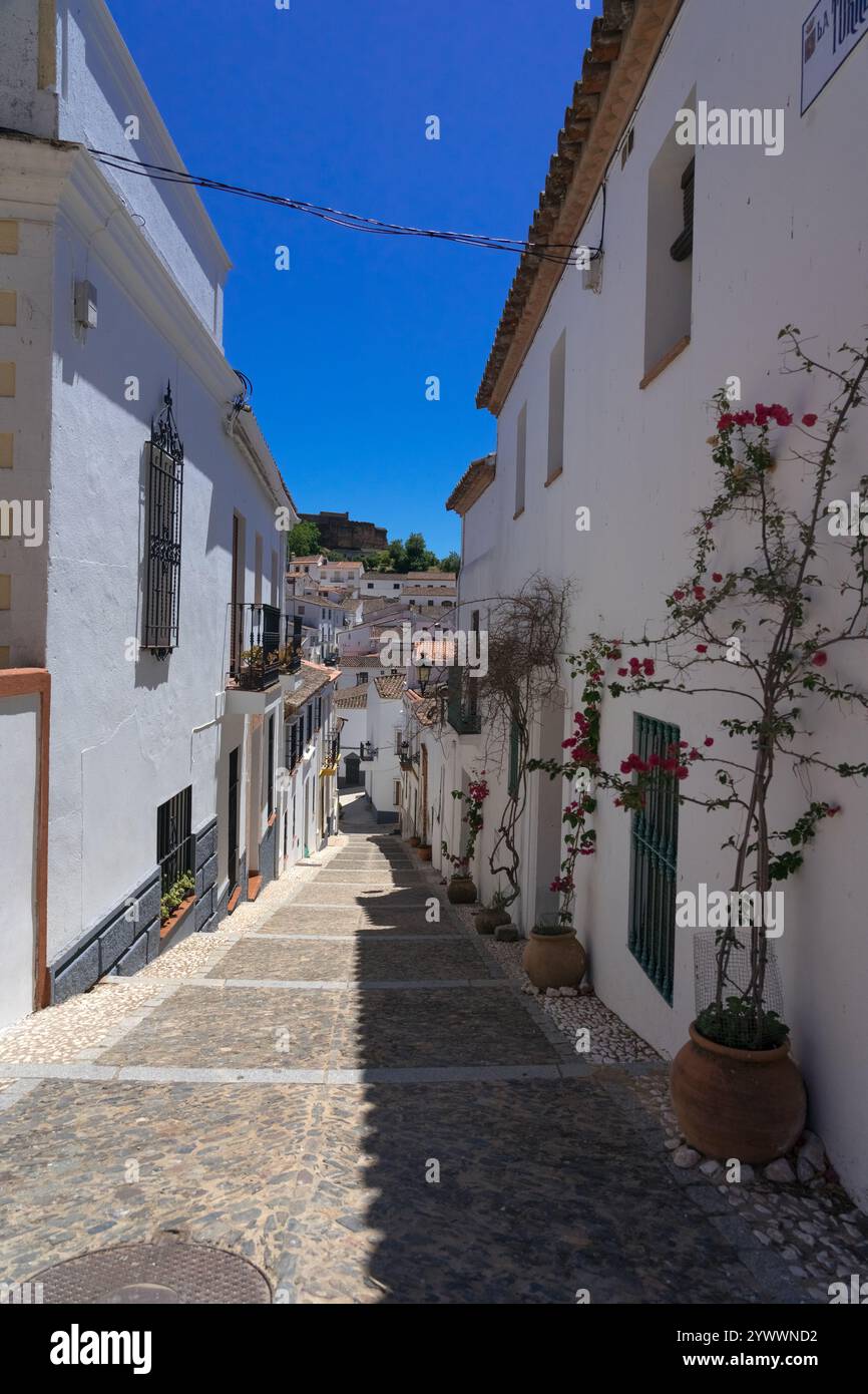 ALMONASTER LA REAL, SPAIN - JUNE 26, 2022: Beautiful street with its ...