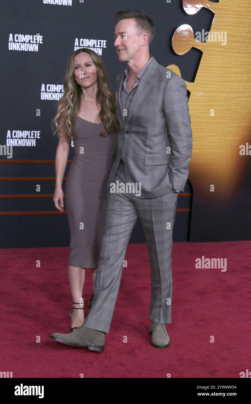 Ca. 10th Dec, 2024. Shauna Robertson, Ed Norton at arrivals for A ...