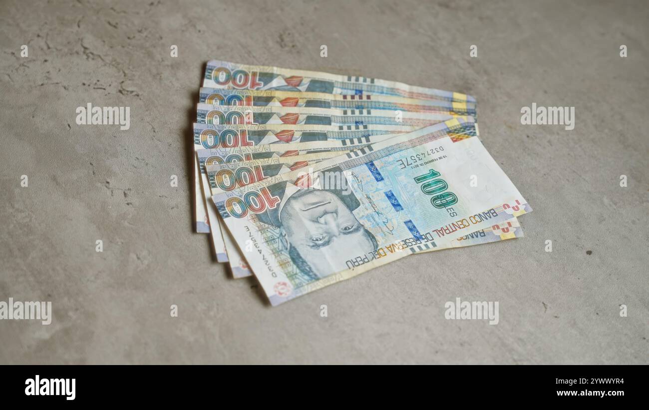 Peruvian money banknotes coins hi-res stock photography and images - Alamy