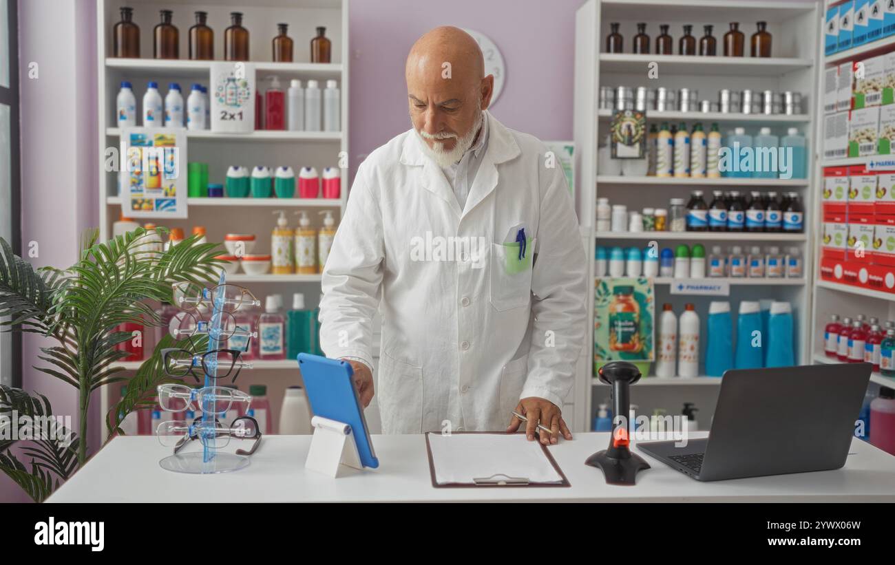 Bald man beard analyzing hi-res stock photography and images - Alamy