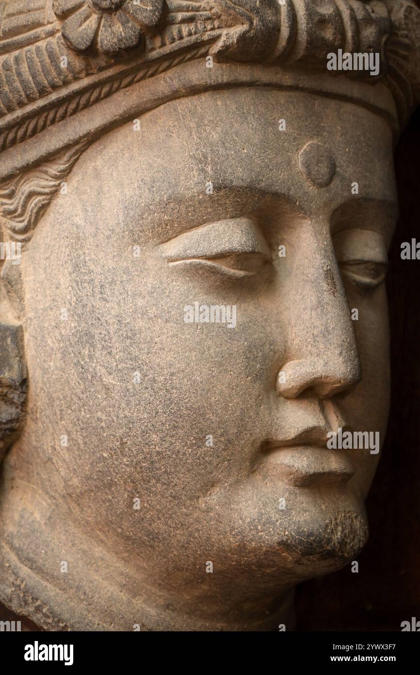 Persian stone carving hi-res stock photography and images - Alamy