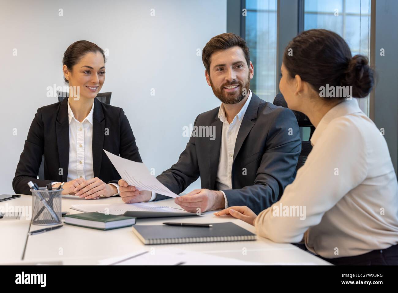 Group of people formal attire hi-res stock photography and images - Alamy