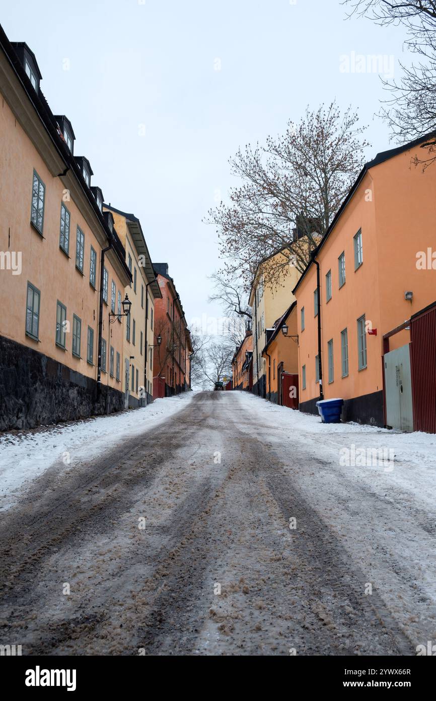 Sloping streets lined hi-res stock photography and images - Alamy