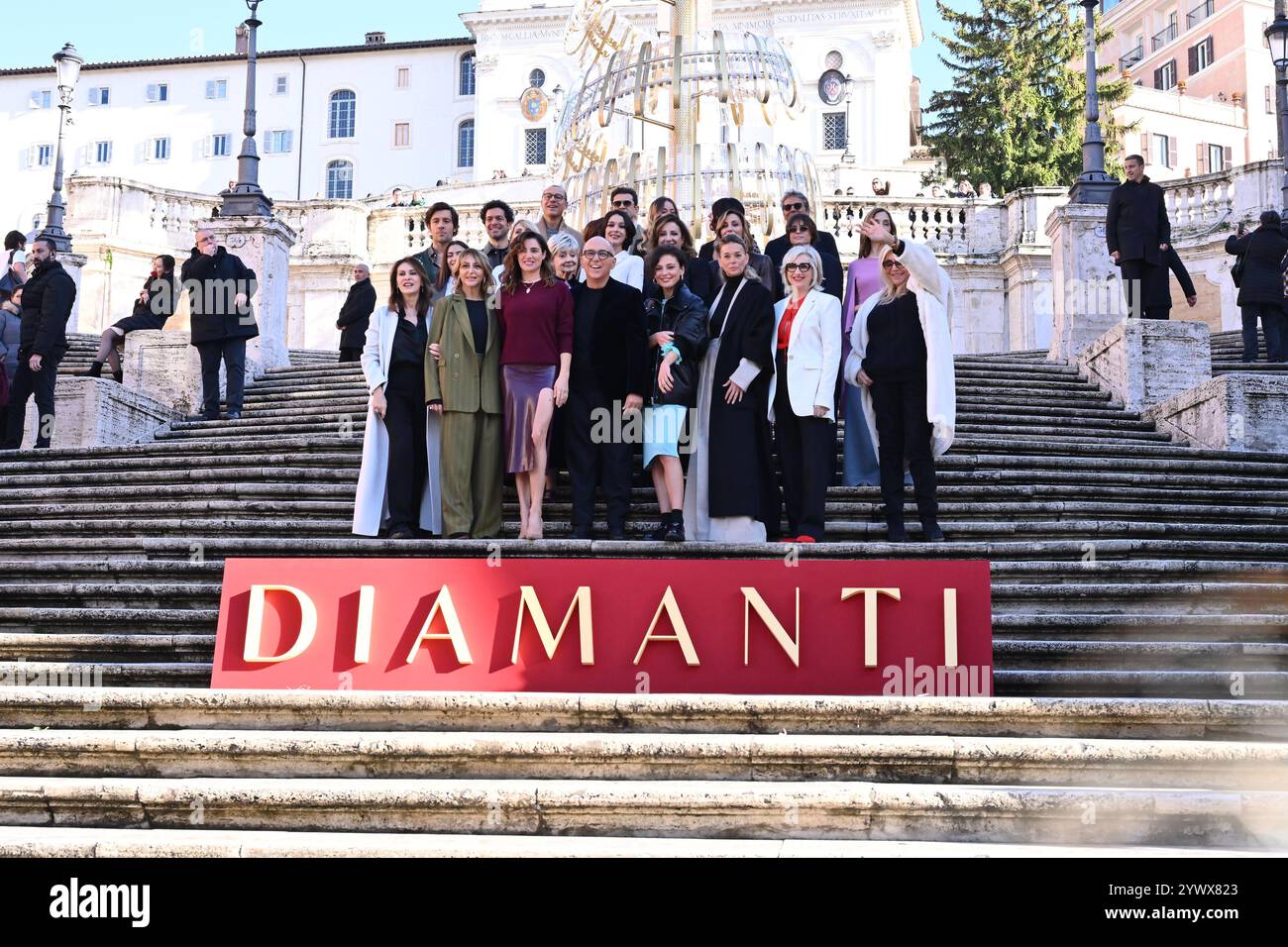 From left first row, Elena Sofia Ricci, Paola Minaccioni, Luisa Ranieri ...