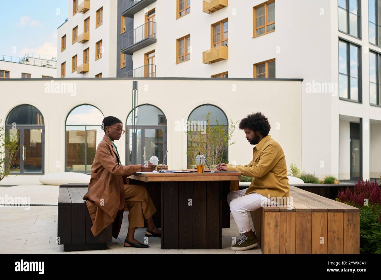 Outdoor architecture complex hi-res stock photography and images - Alamy