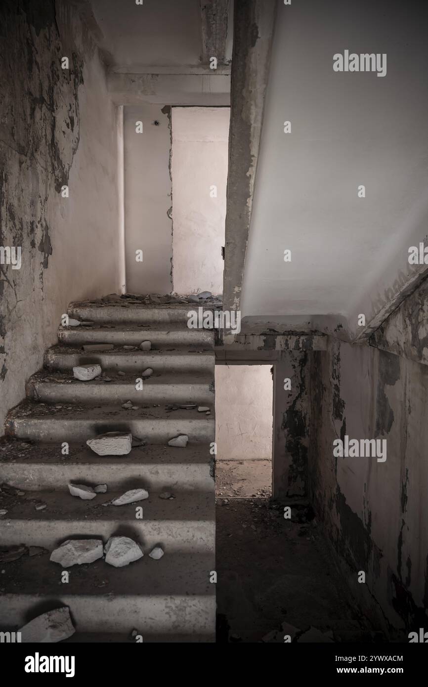 Indoor staircases high rise building hi-res stock photography and ...