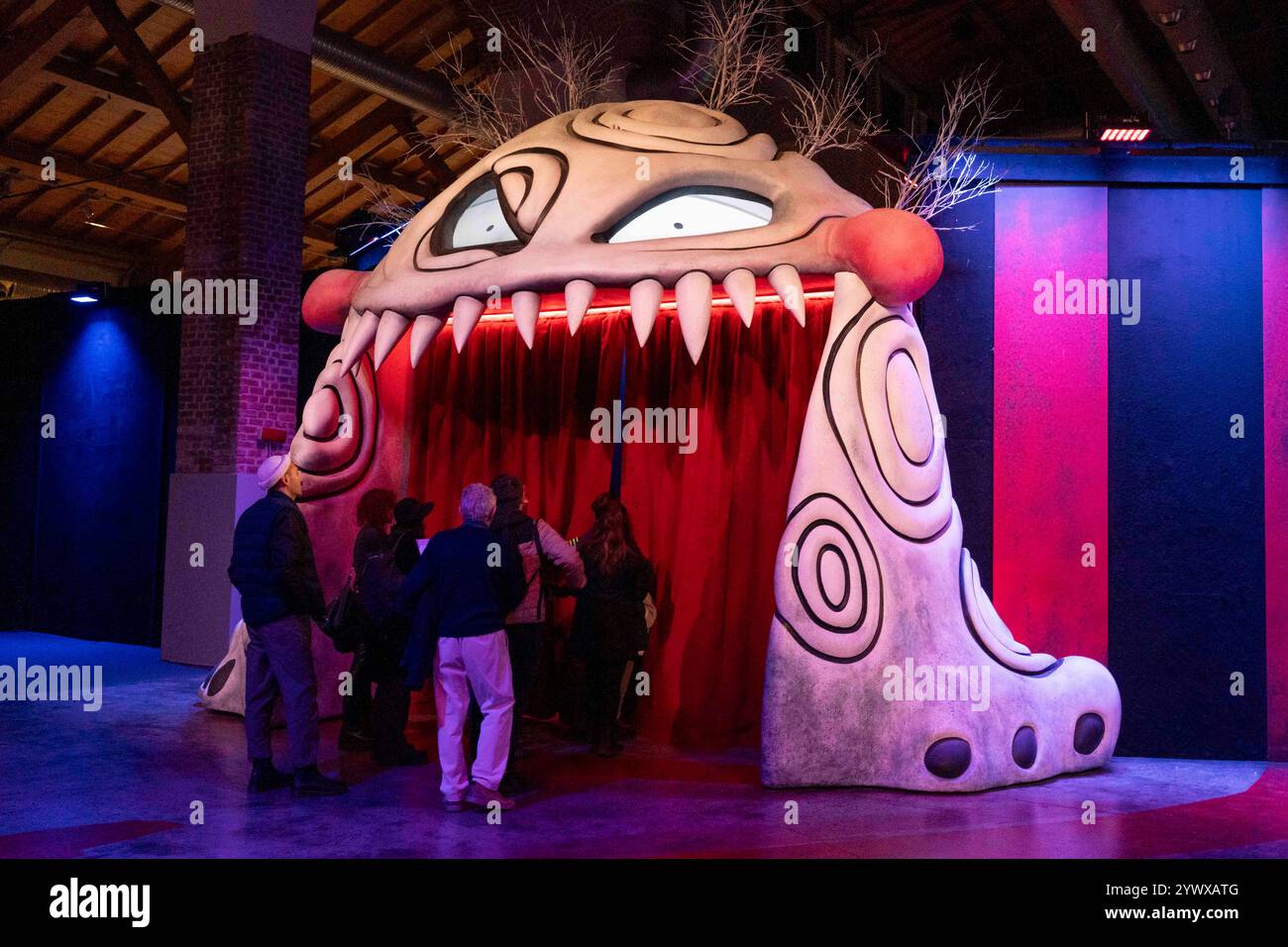 Milano, Italia. 12th Dec, 2024. L'ingresso della mostra Tim Burton's ...