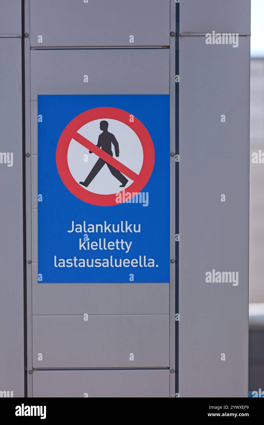 Warning sign: Pedestrians are prohibited on the loading dock ...