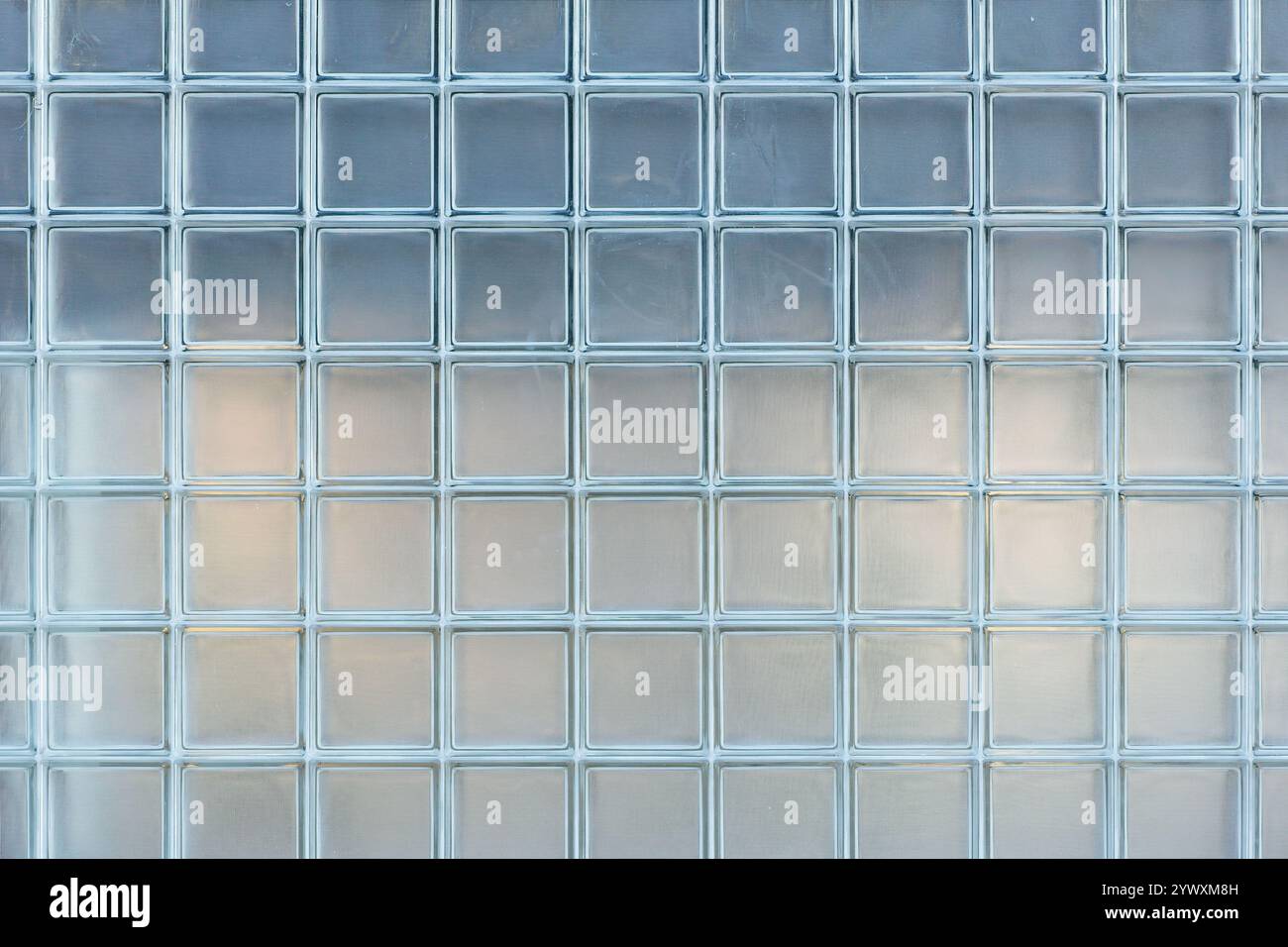 Glass brick wall hi-res stock photography and images - Alamy