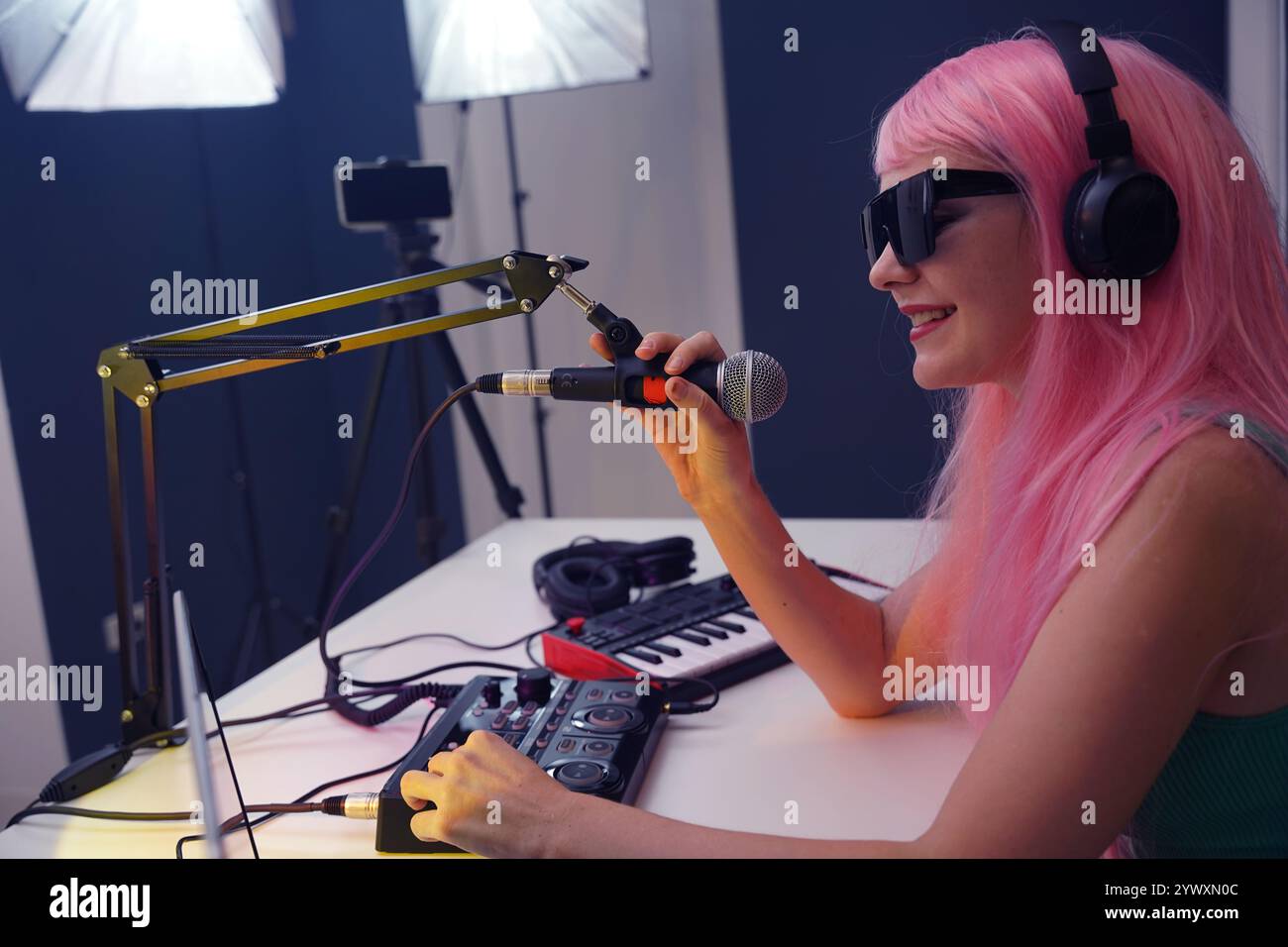Beautiful young singer and musician broadcast from her home studio ...