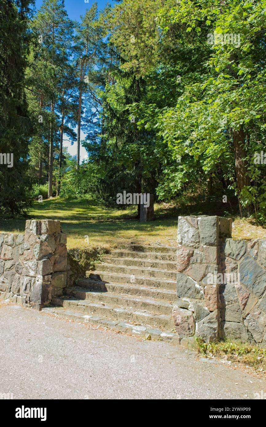 Old stone stairs in park outdoor hi-res stock photography and images ...