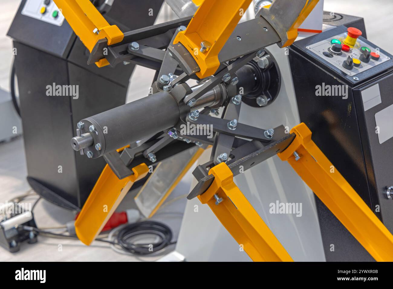 Rotating sheet metal decoiler press hi-res stock photography and images ...