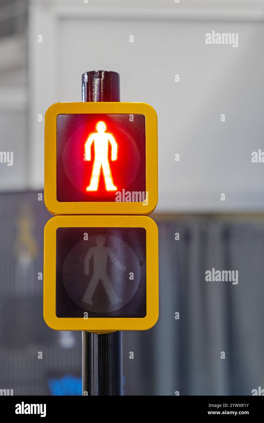 Traffic light for pedestrian crossing hi-res stock photography and ...