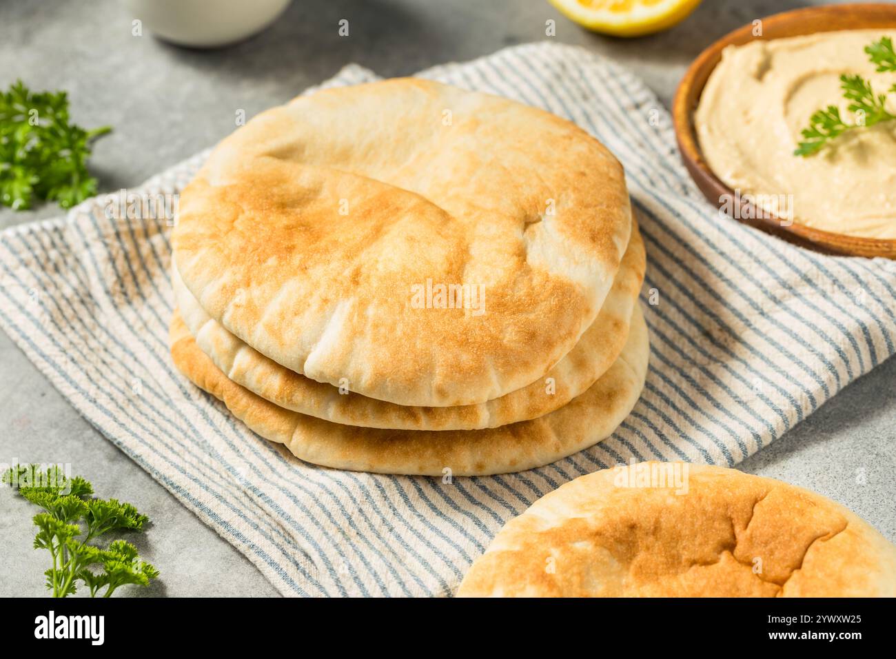 Fresh flatbread pita bread hi-res stock photography and images - Alamy