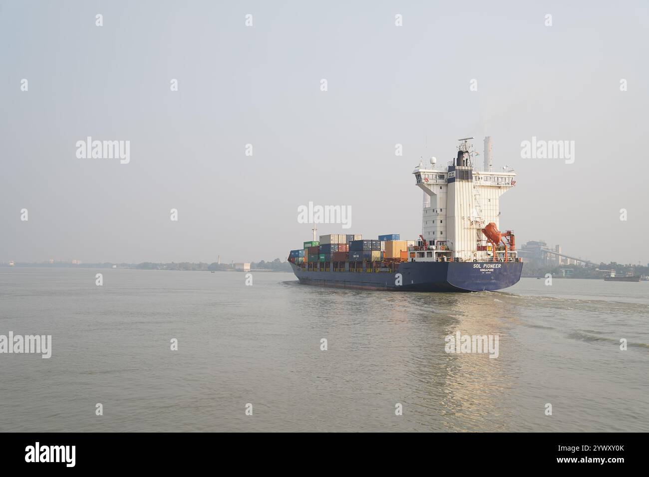 SOL PIONEER Container ship. Flag Singapore. IMO 9366433. MMSI 566431000 ...