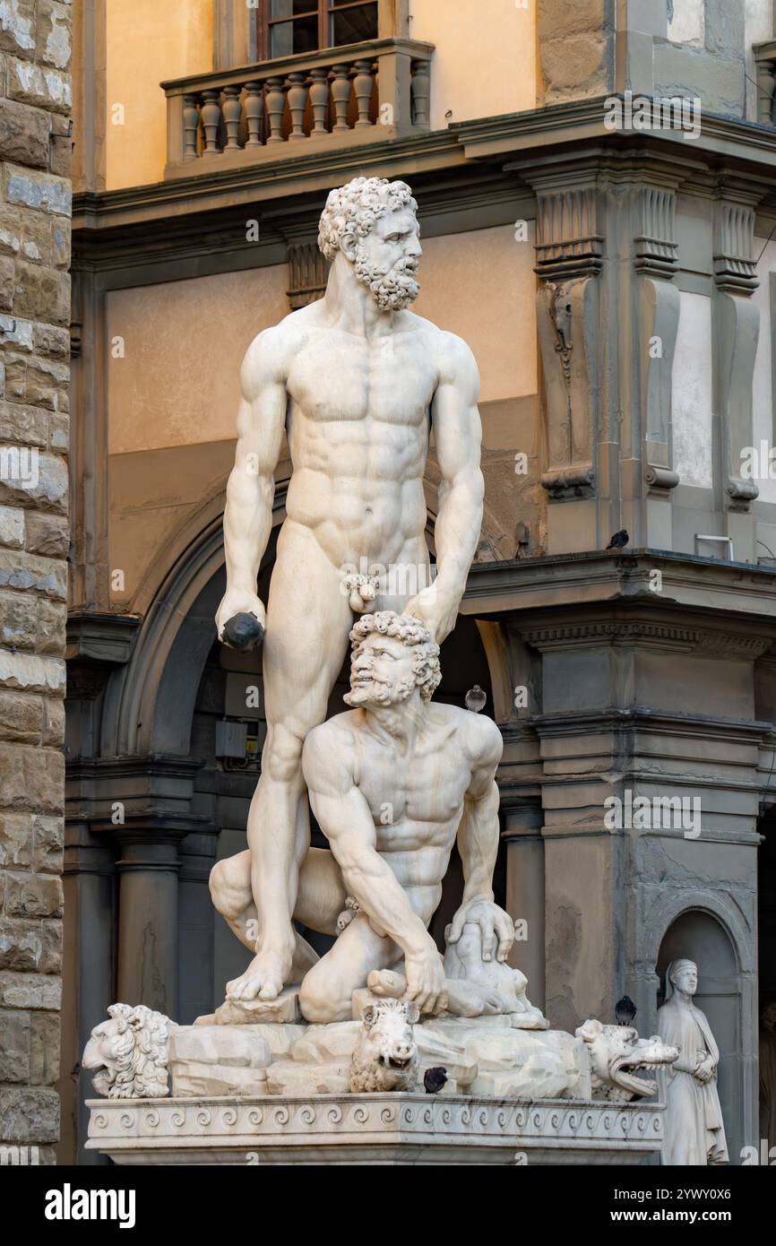 Hercules and Cacus by Baccio Bandinelli in the Piazza della Signoria in ...